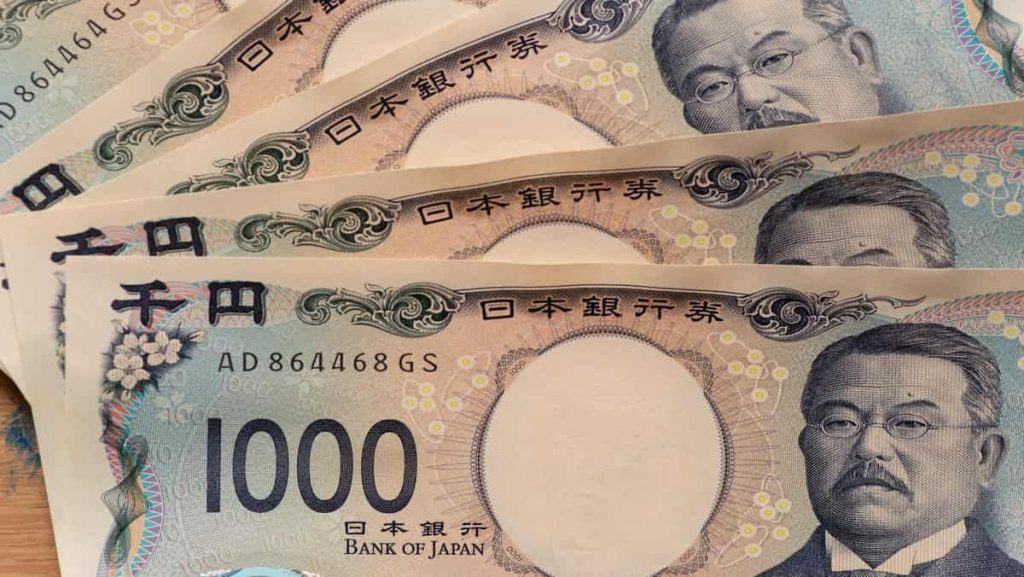Japan Signals Intervention as Yen Spikes Amid Speculation Fears - Forex ...