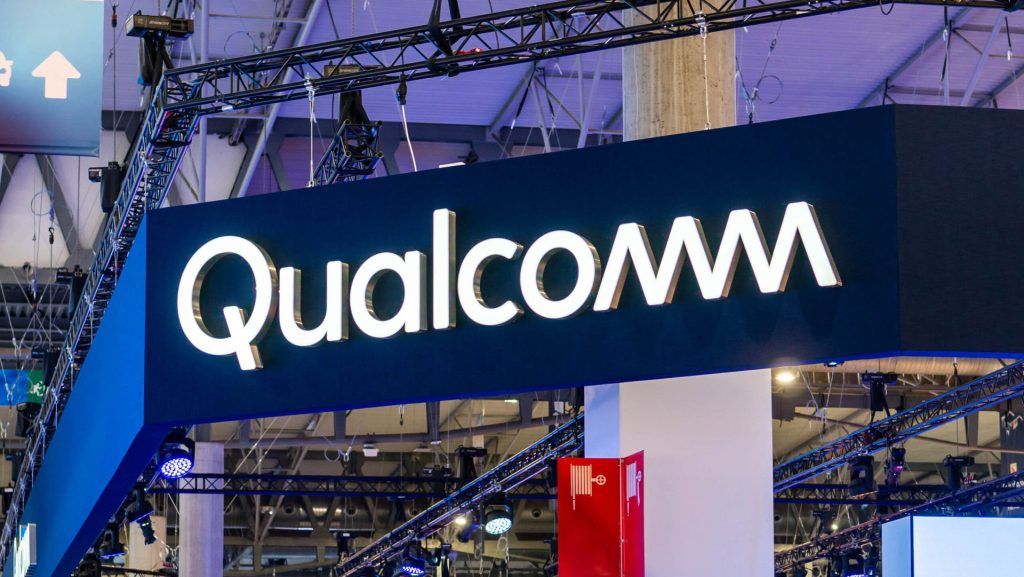 Qualcomm ( QCOM ) Surpasses Revenue Forecasts, Rides AI Chip Demand Wave - Forex News by FX Leaders