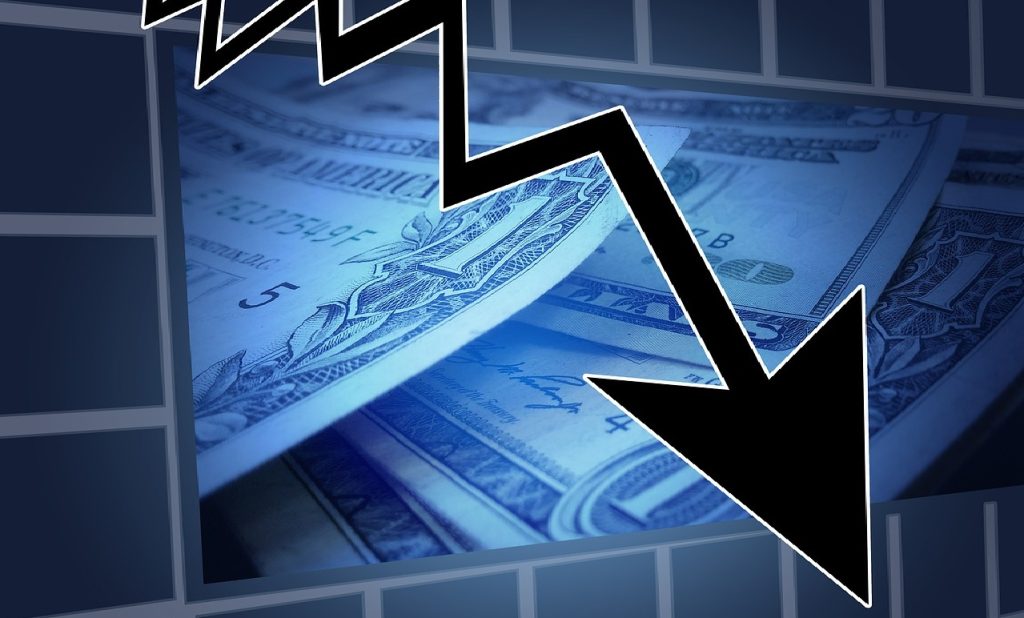 Tupperware Declares Bankruptcy and Shuts Down Global Operations - Forex ...