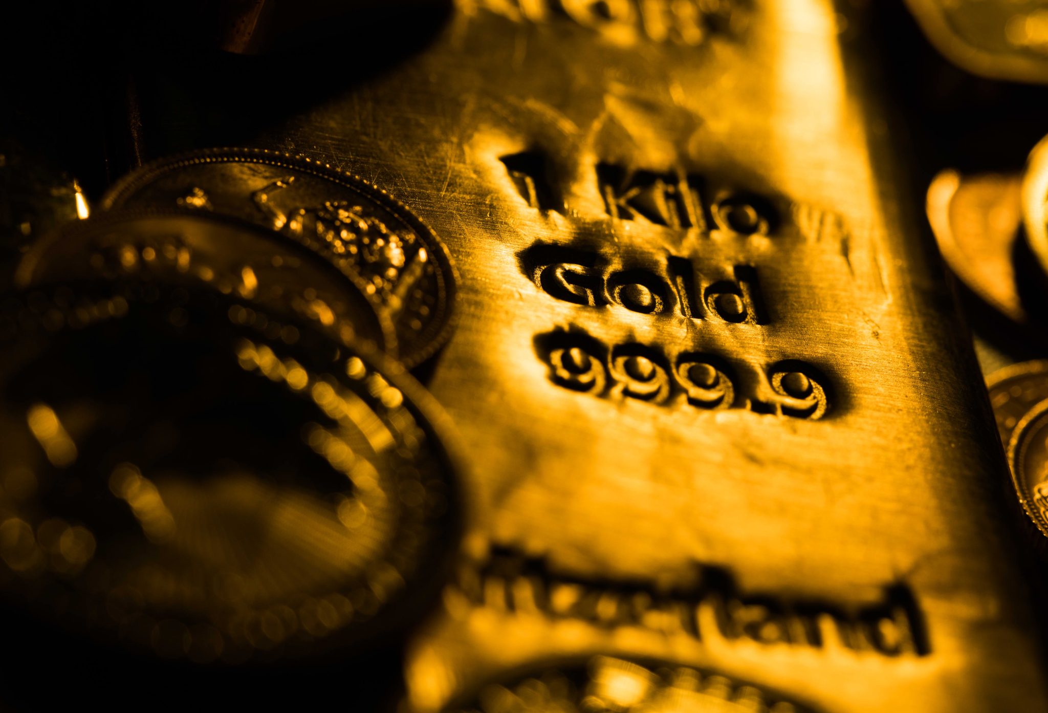 Citi Boosts Gold Target to $3,500/oz Amid Grim US Economic Outlook ...